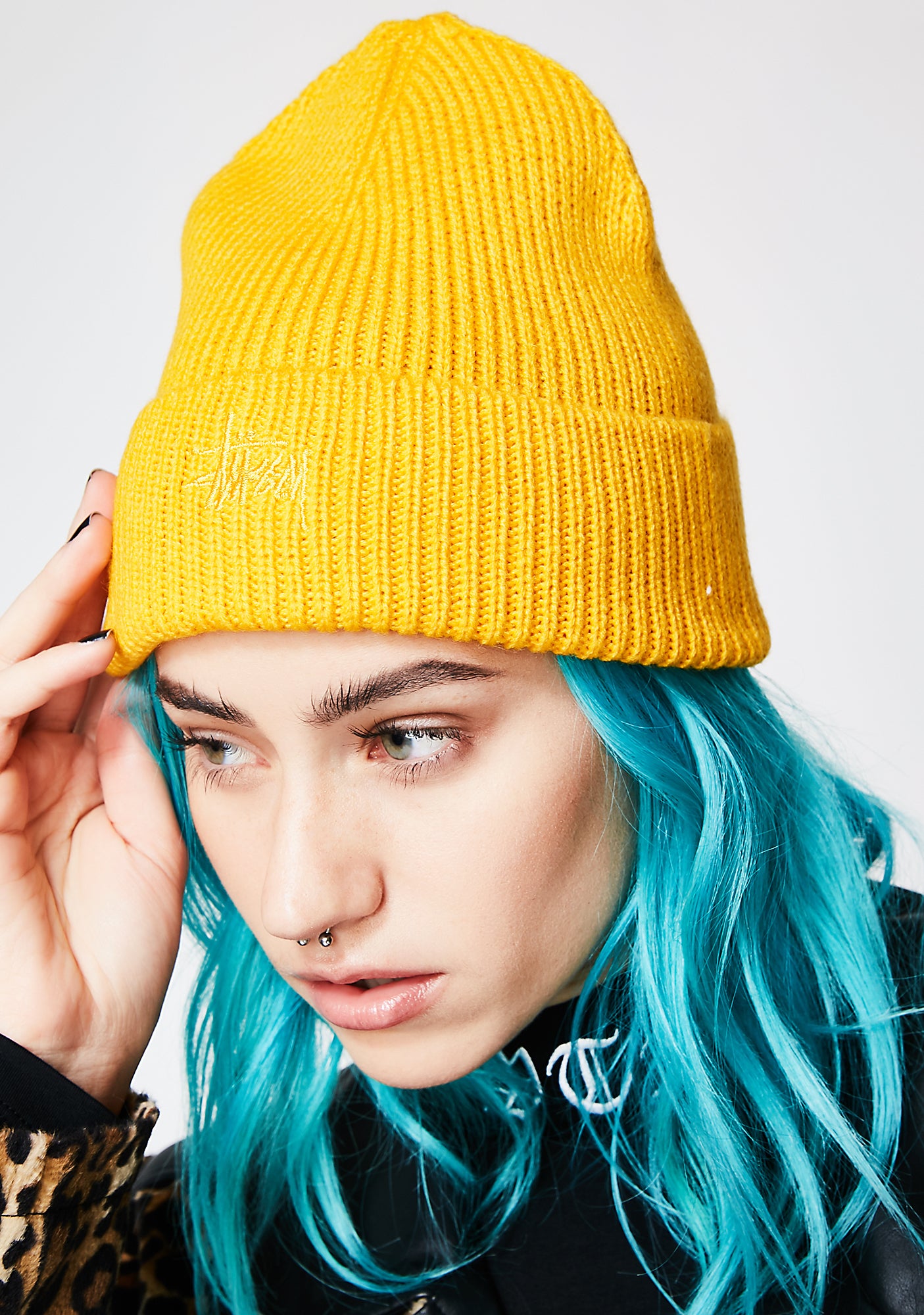 Tonal Basic Cuff Beanie – Dolls Kill