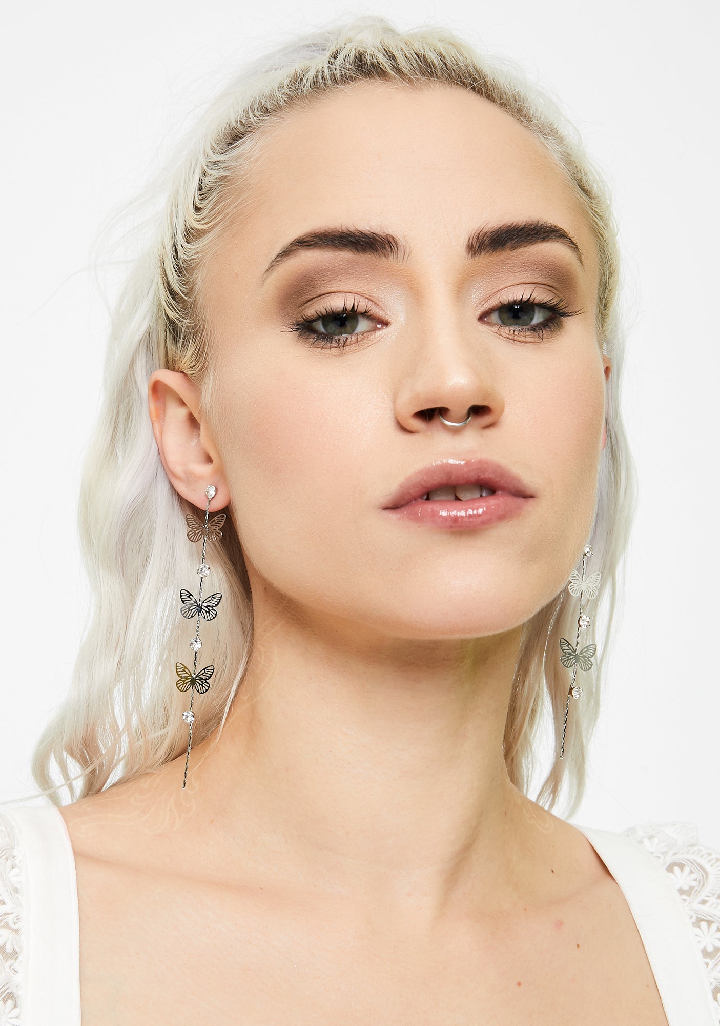 Flutter Bye Drop Earrings – Dolls Kill