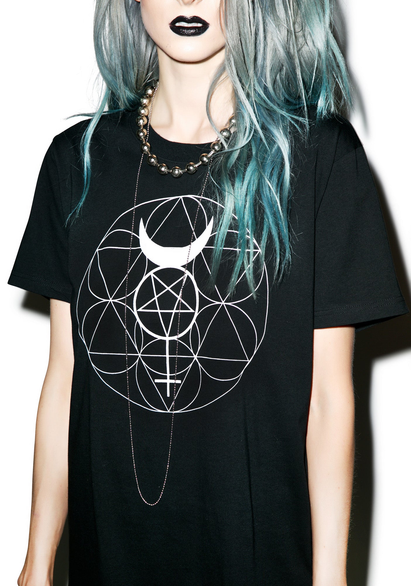 Archetype T-Shirt – Dolls Kill