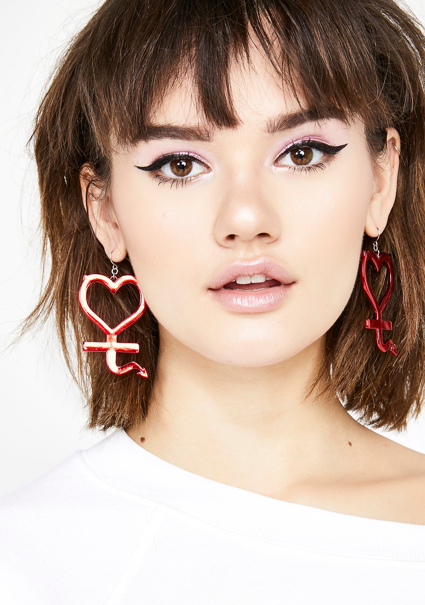 Red Heart Charm Drop Earrings – Dolls Kill