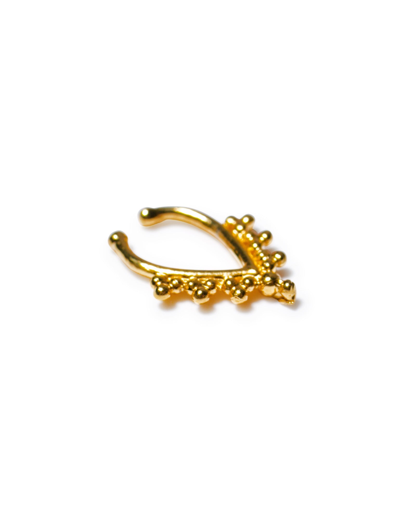 Juno Septum Clip - Silver – Dolls Kill