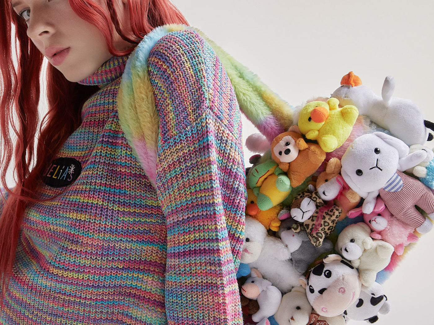 Generation Kiss Chain Trim Faux Fur Mini Handbag - White – Dolls Kill