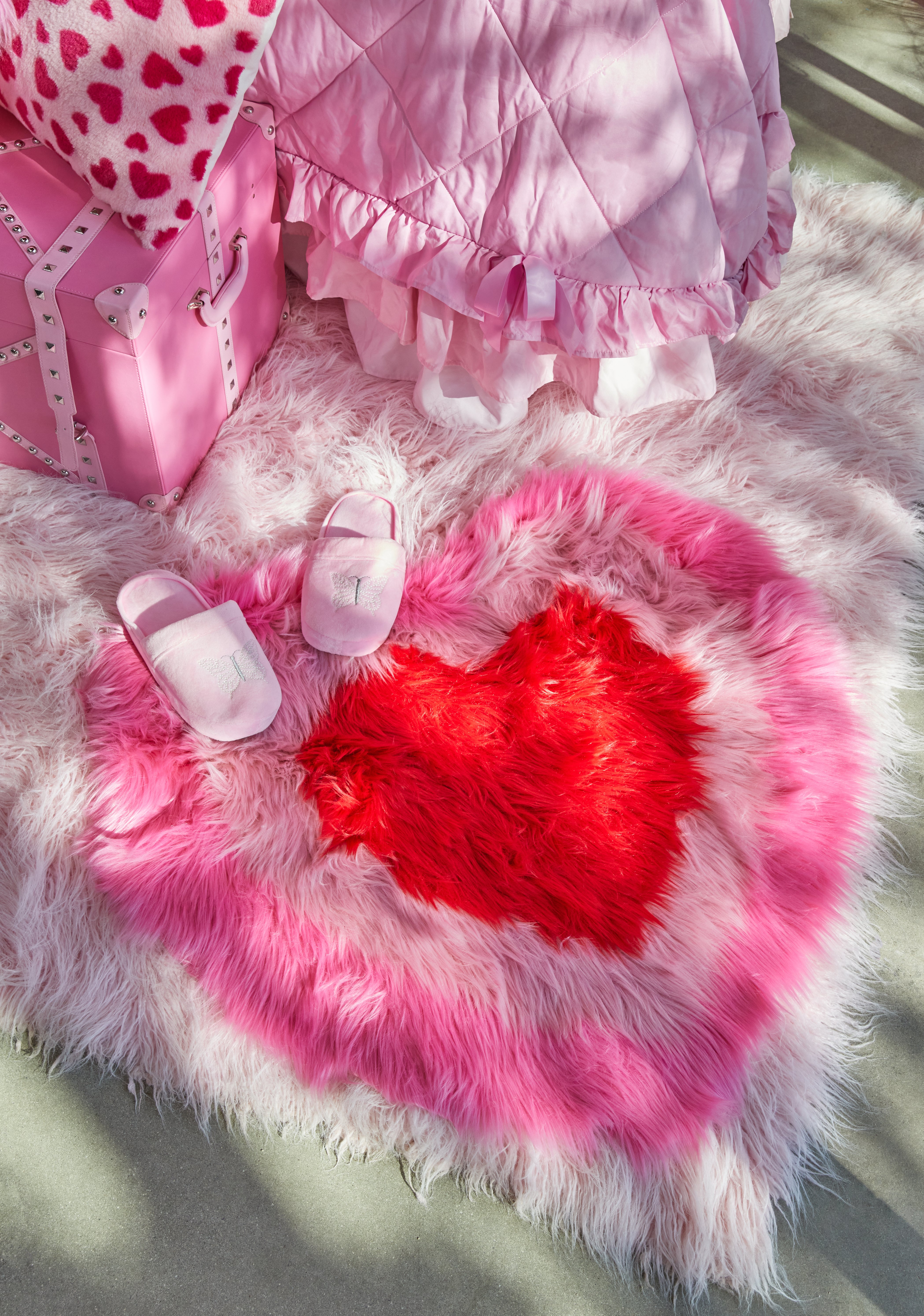 Dolls Home Shaggy Heart Rug - Pink – Dolls Kill