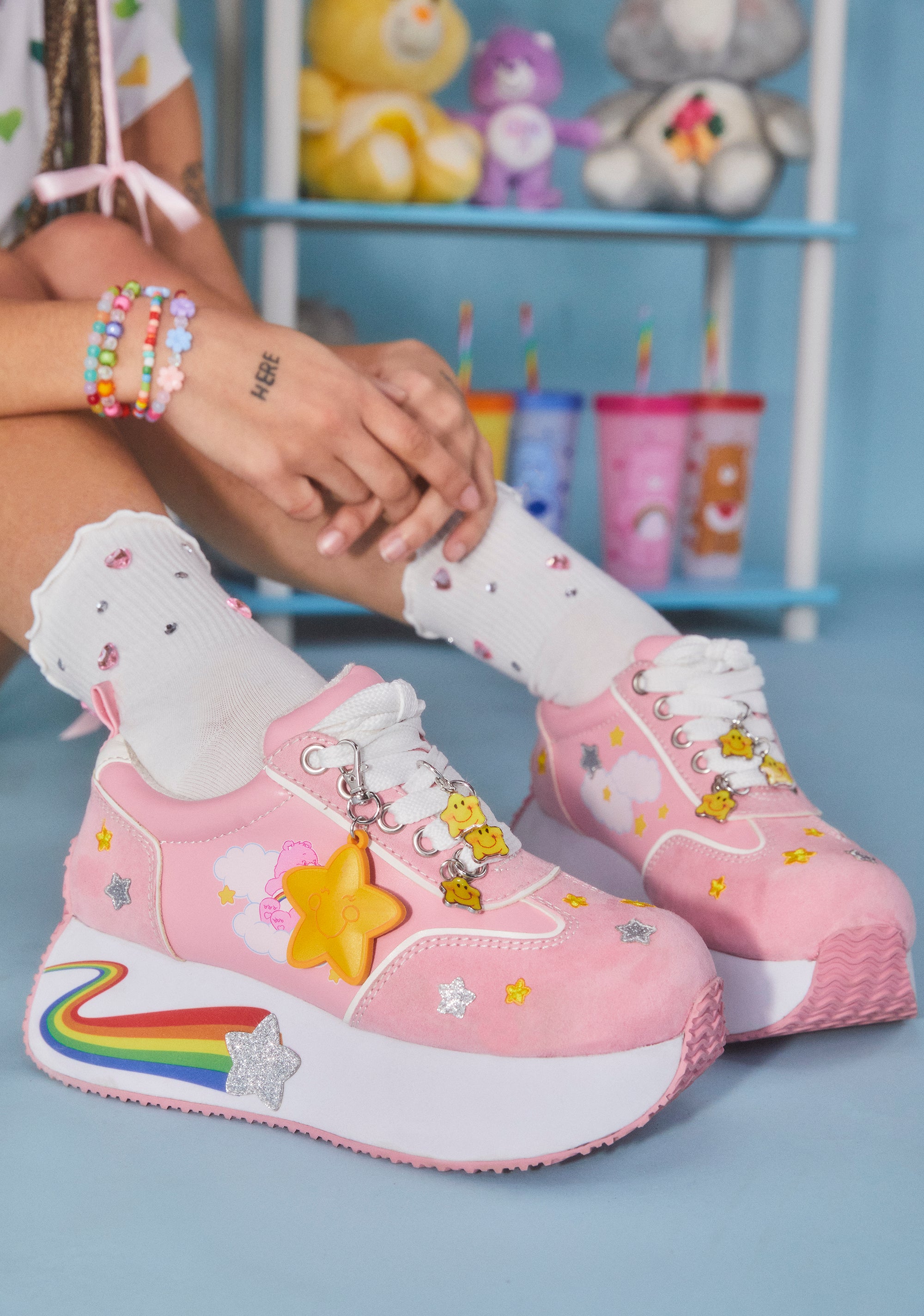 huggy bear platform shoes