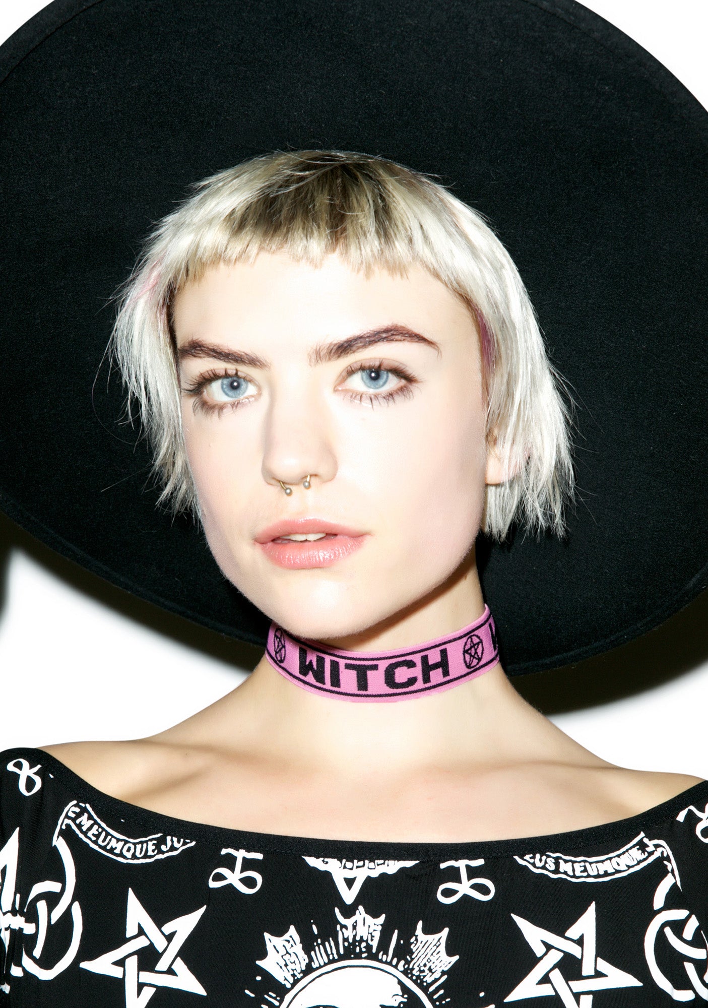 Sweet Witch Choker – Dolls Kill