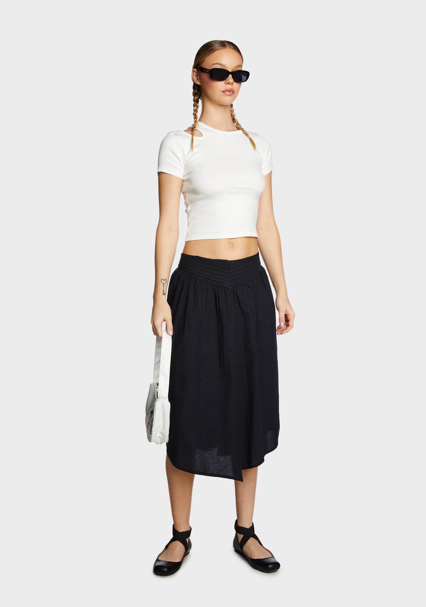 Motel Cutout Crop Tee - Rib White – Dolls Kill
