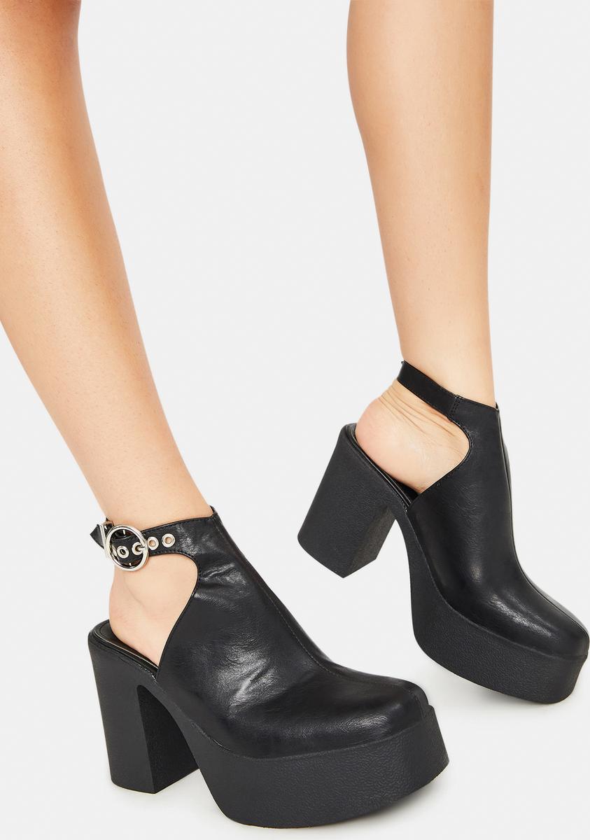 Lamoda Banquet Platform Mules – Dolls Kill