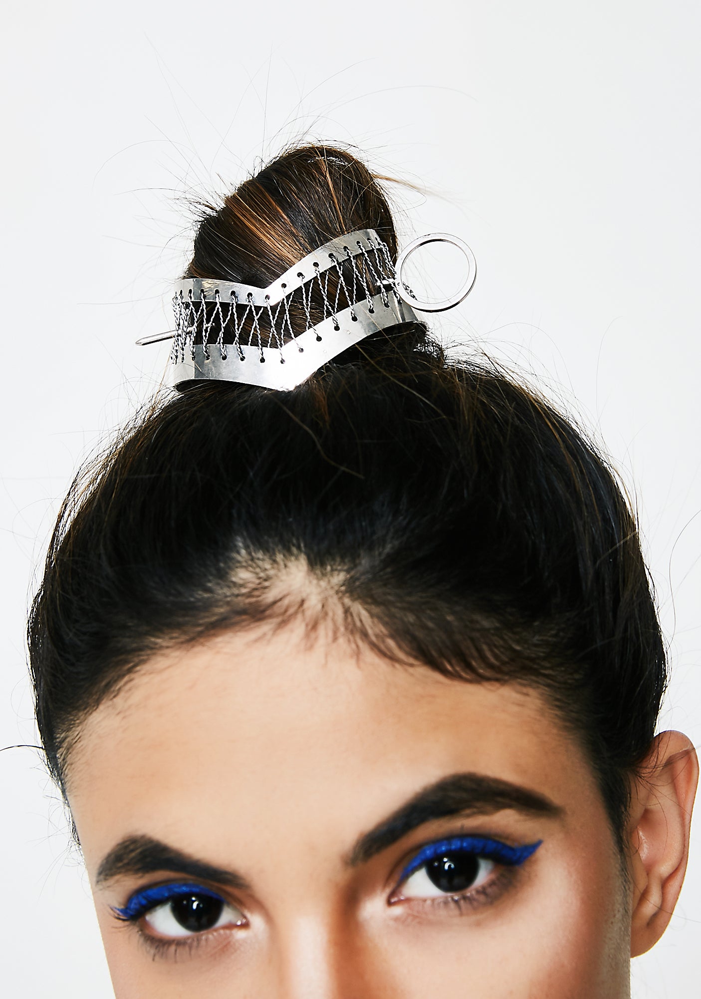 Burner Silver Metallic Hair Cuff – Dolls Kill