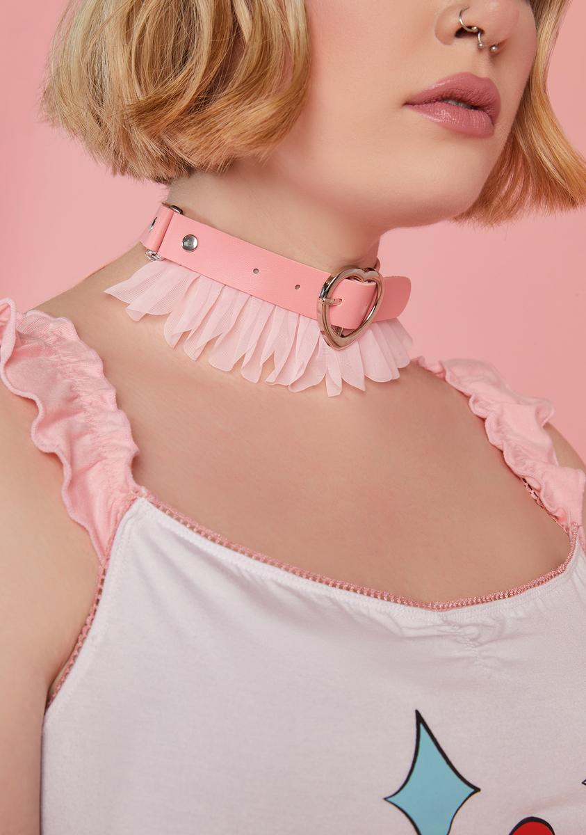 Heart Buckle Ruffle Choker Necklace - Pink – Dolls Kill