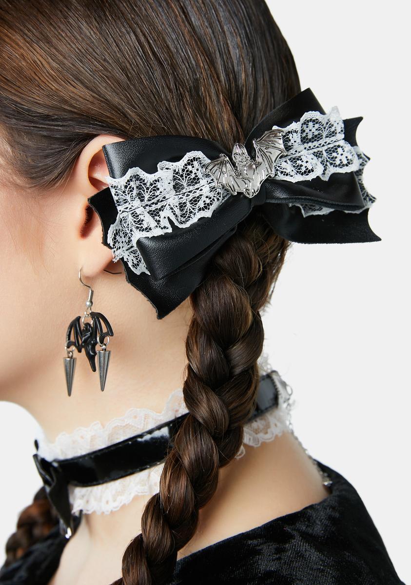 The Grave Girls Bat Lace Bow Hair Clip - Black – Dolls Kill