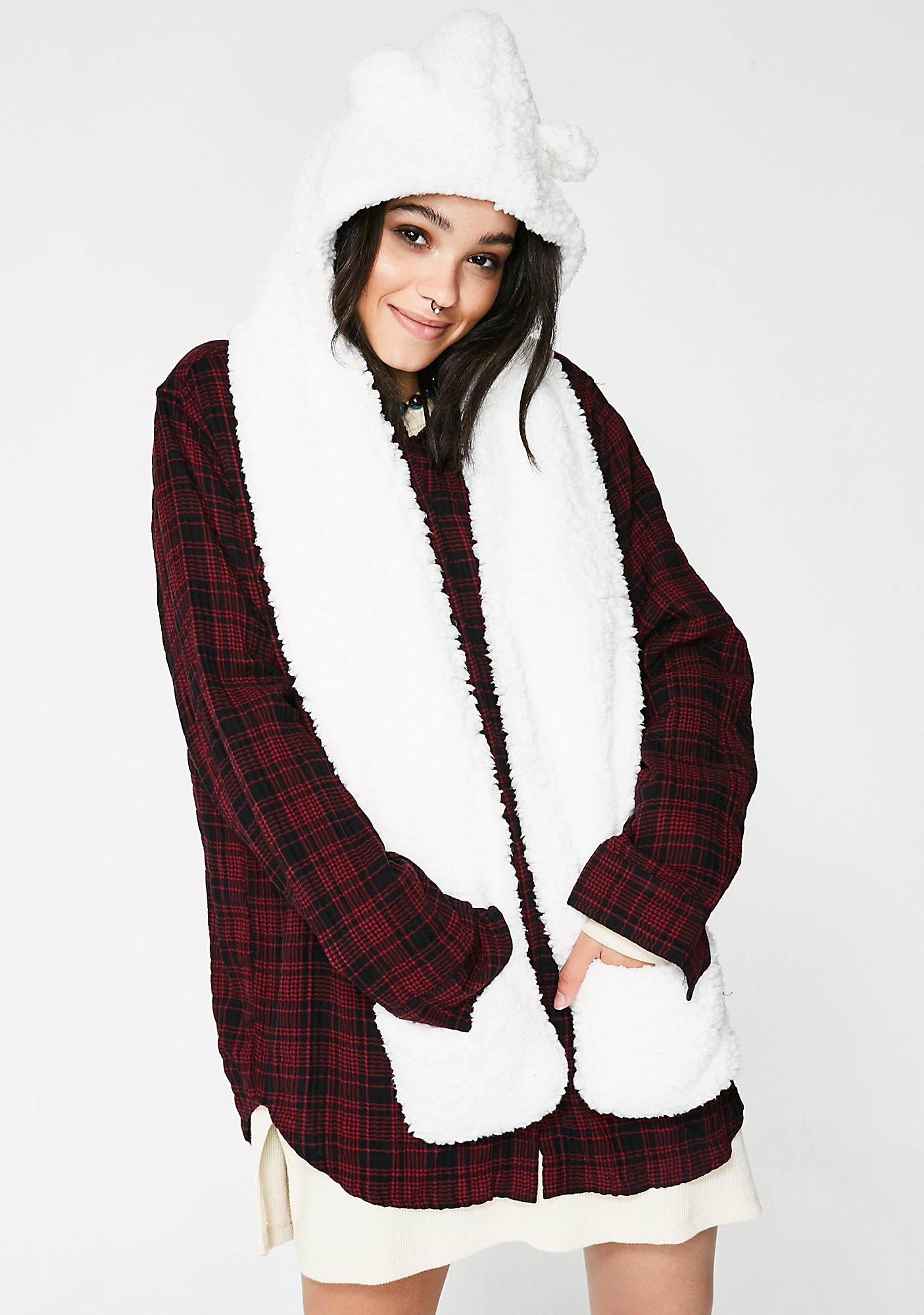 Fuzzy Arctic Bear Scarf – Dolls Kill