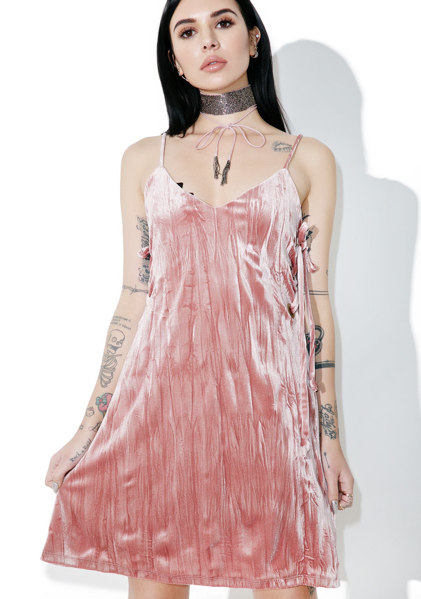 Akiko Velvet Dress – Dolls Kill