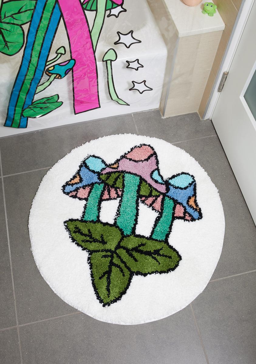 Dolls Home Mushroom Circular Rug - White – Dolls Kill