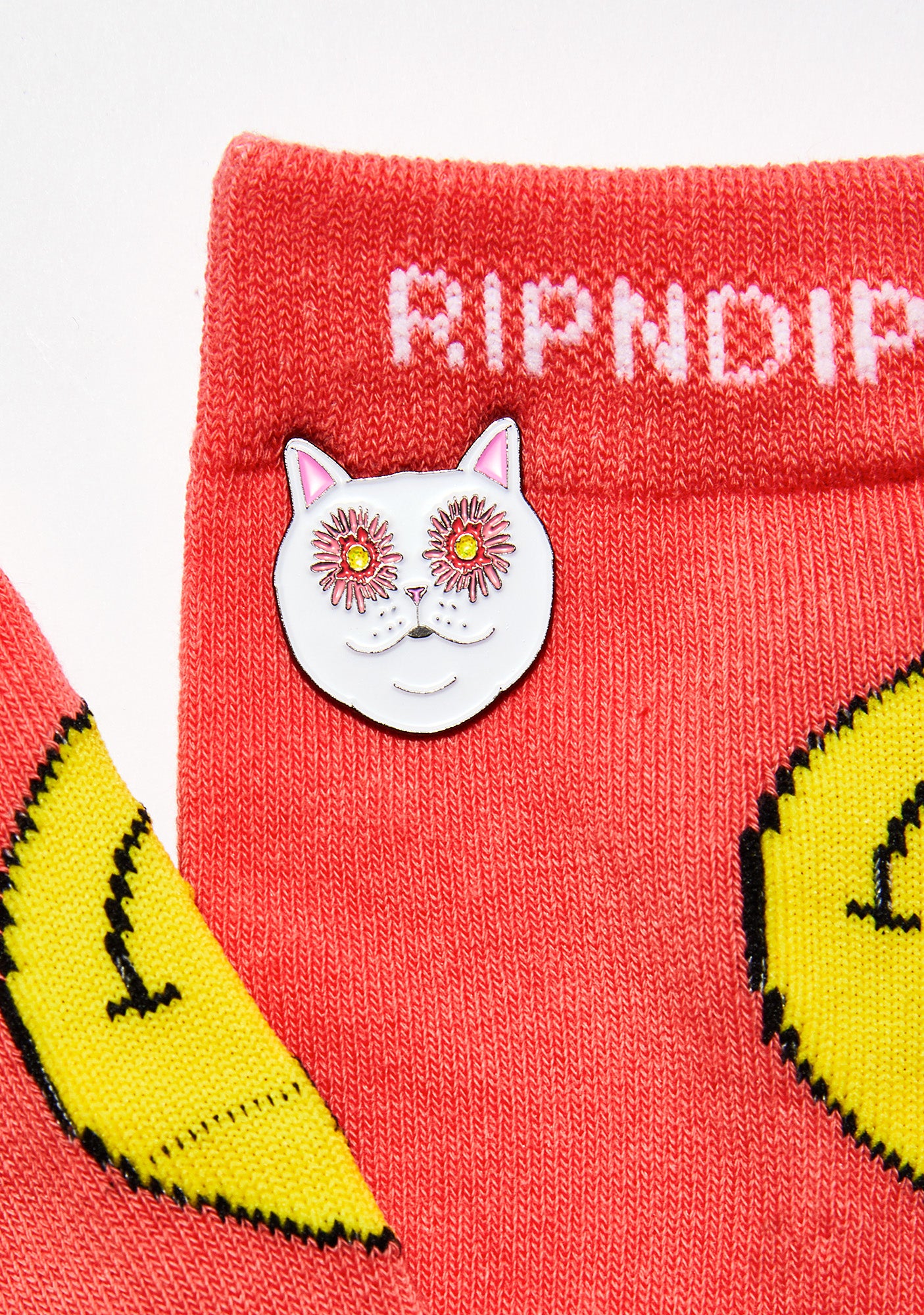 Flower Eyes Pin – Dolls Kill