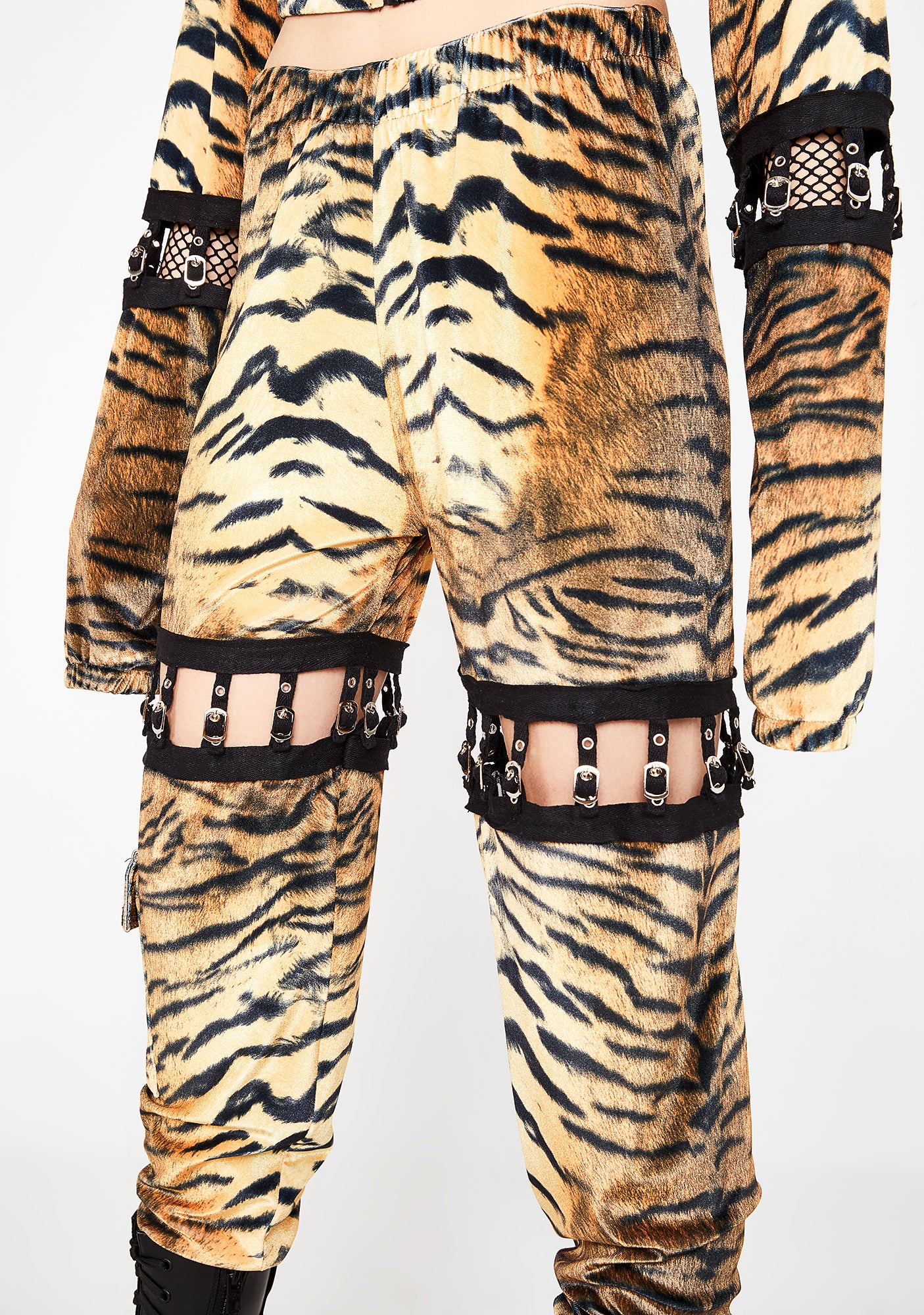 Connected Tiger Cargo Pants#N##N# – Dolls Kill