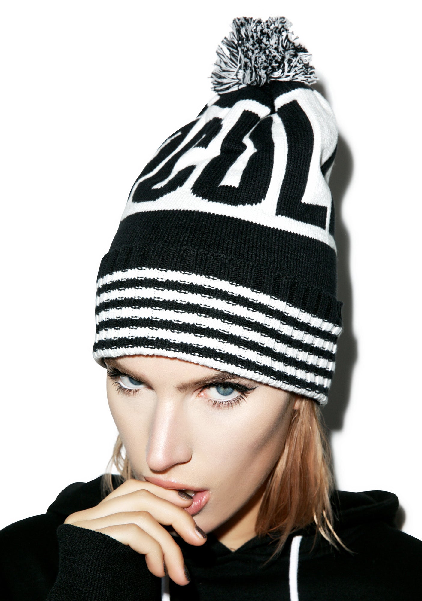Les Beanie – Dolls Kill