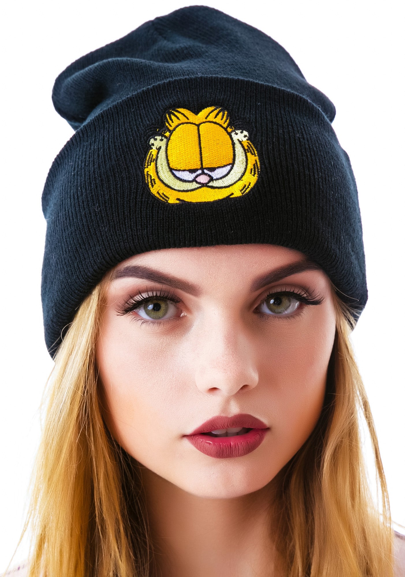 x Garfield Beanie – Dolls Kill