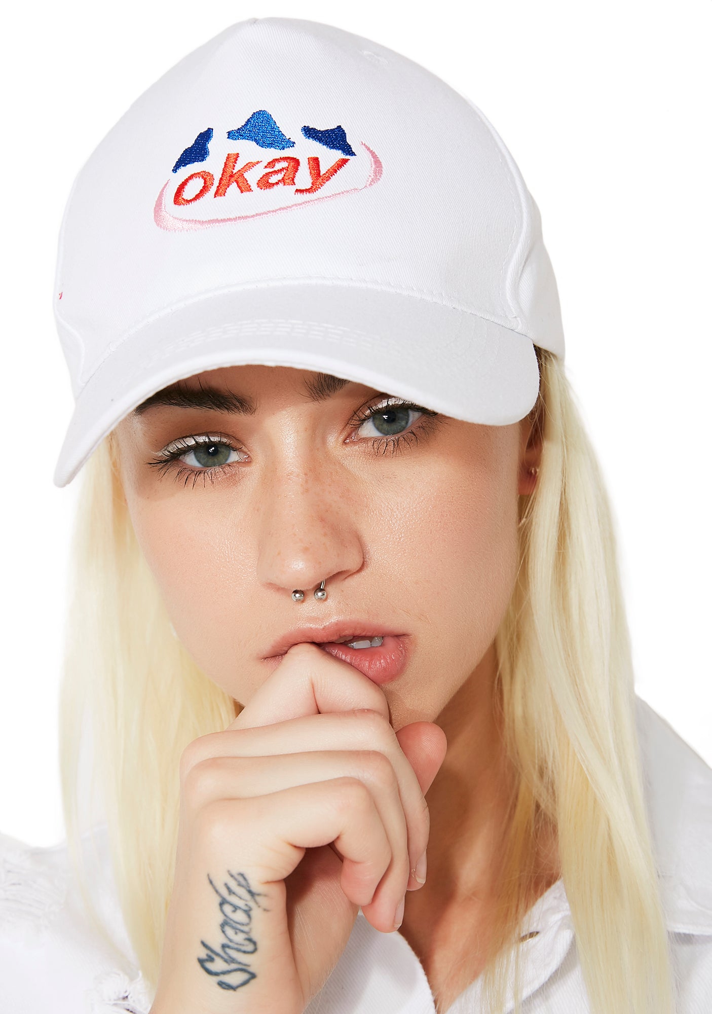 Okay Strapback Cap – Dolls Kill