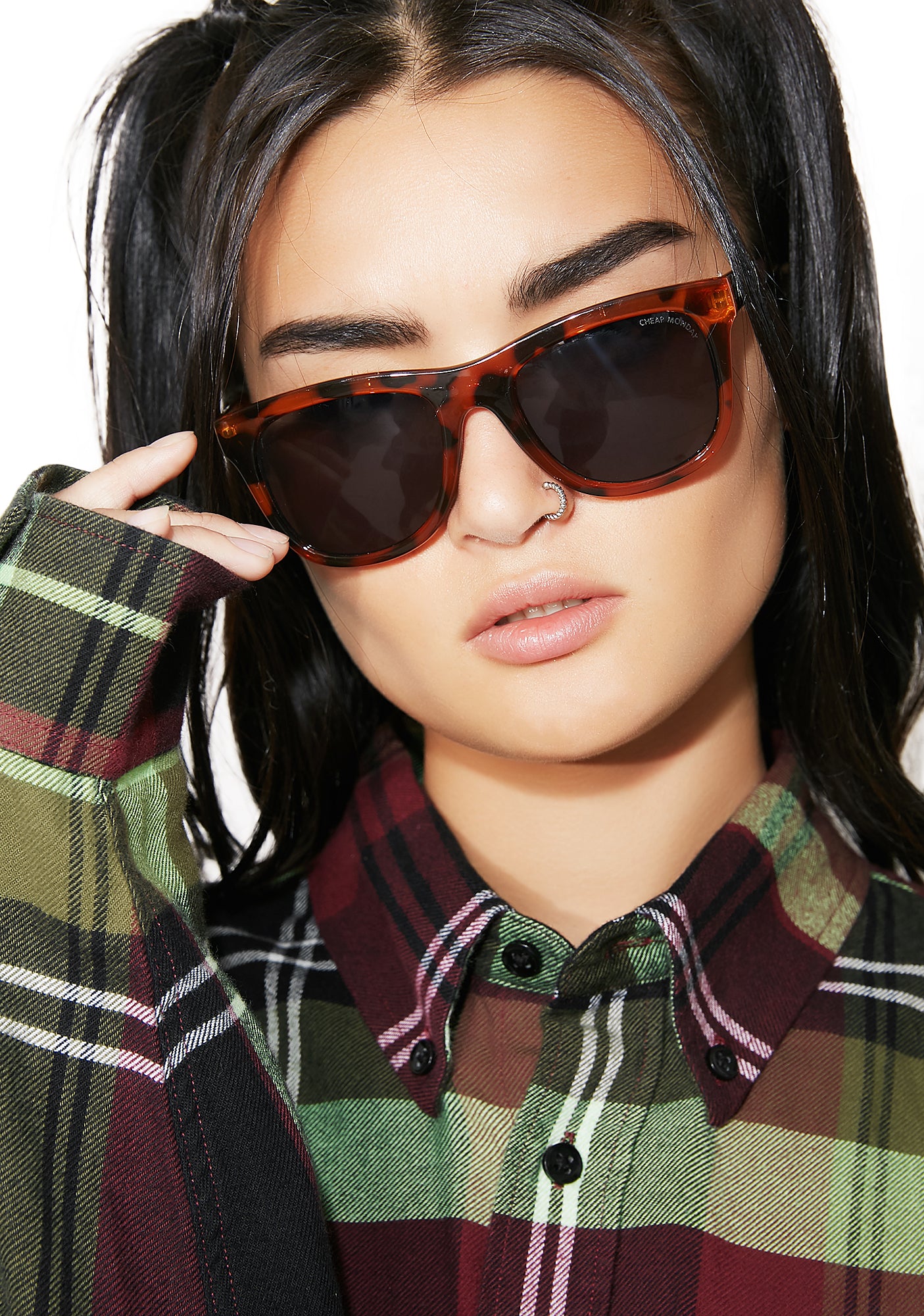 Timeless Prison Turtle Sunglasses – Dolls Kill