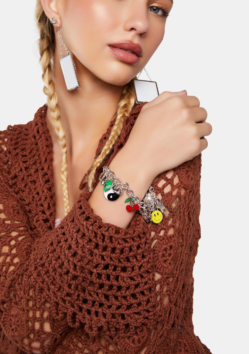 Delia's Multi Charm Chain Bracelet – Dolls Kill