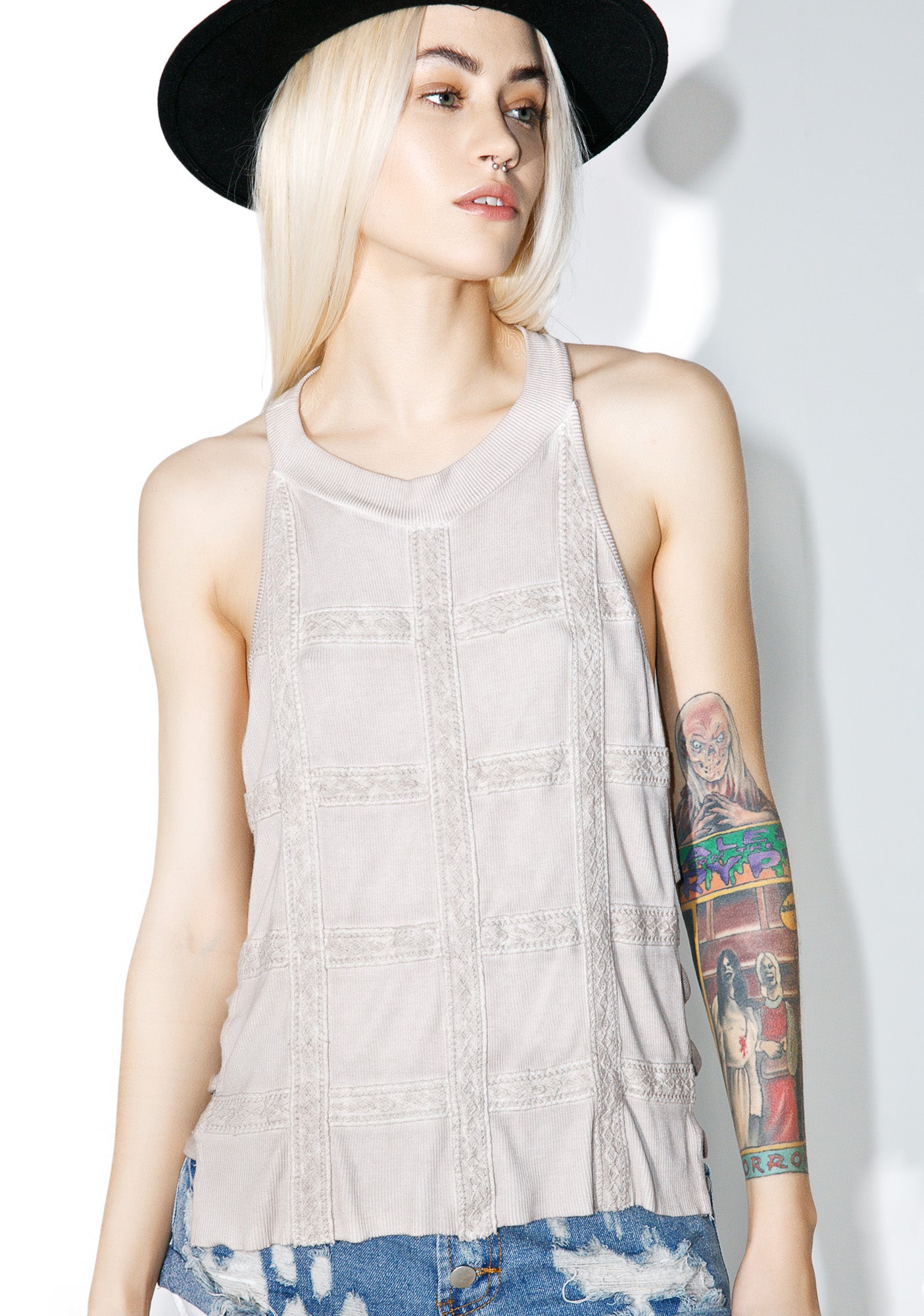 Remedy Cutout Tank – Dolls Kill