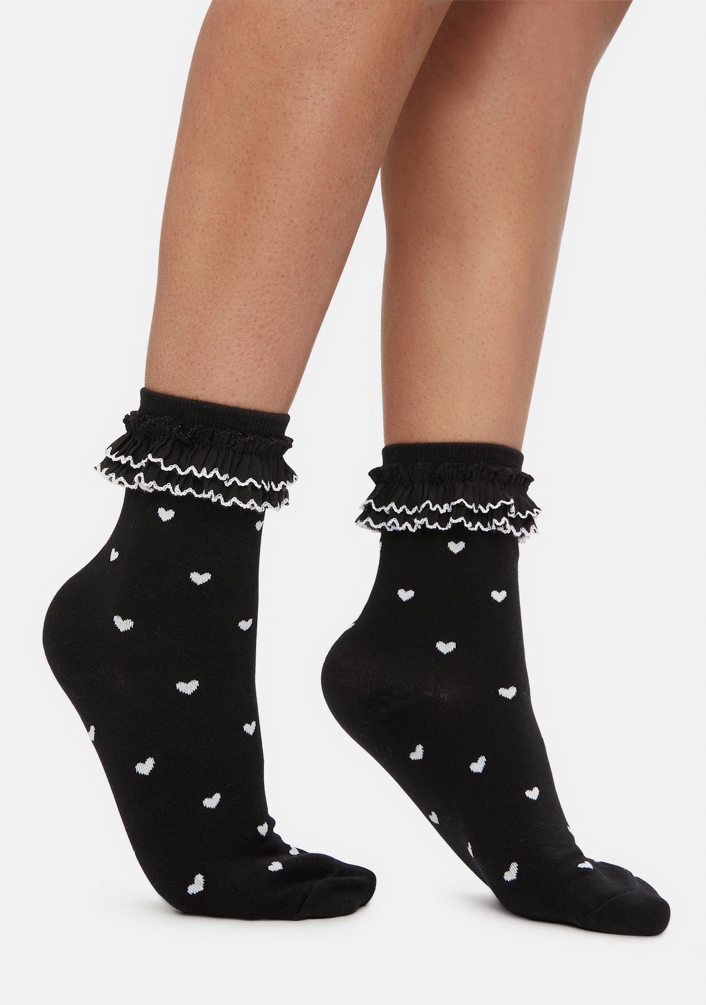 Come On Over Ruffle Heart Crew Socks – Dolls Kill