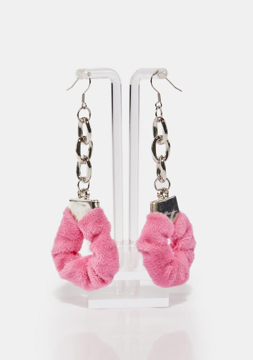 Fuzzy Handcuff Chain Drop Earrings - Pink – Dolls Kill