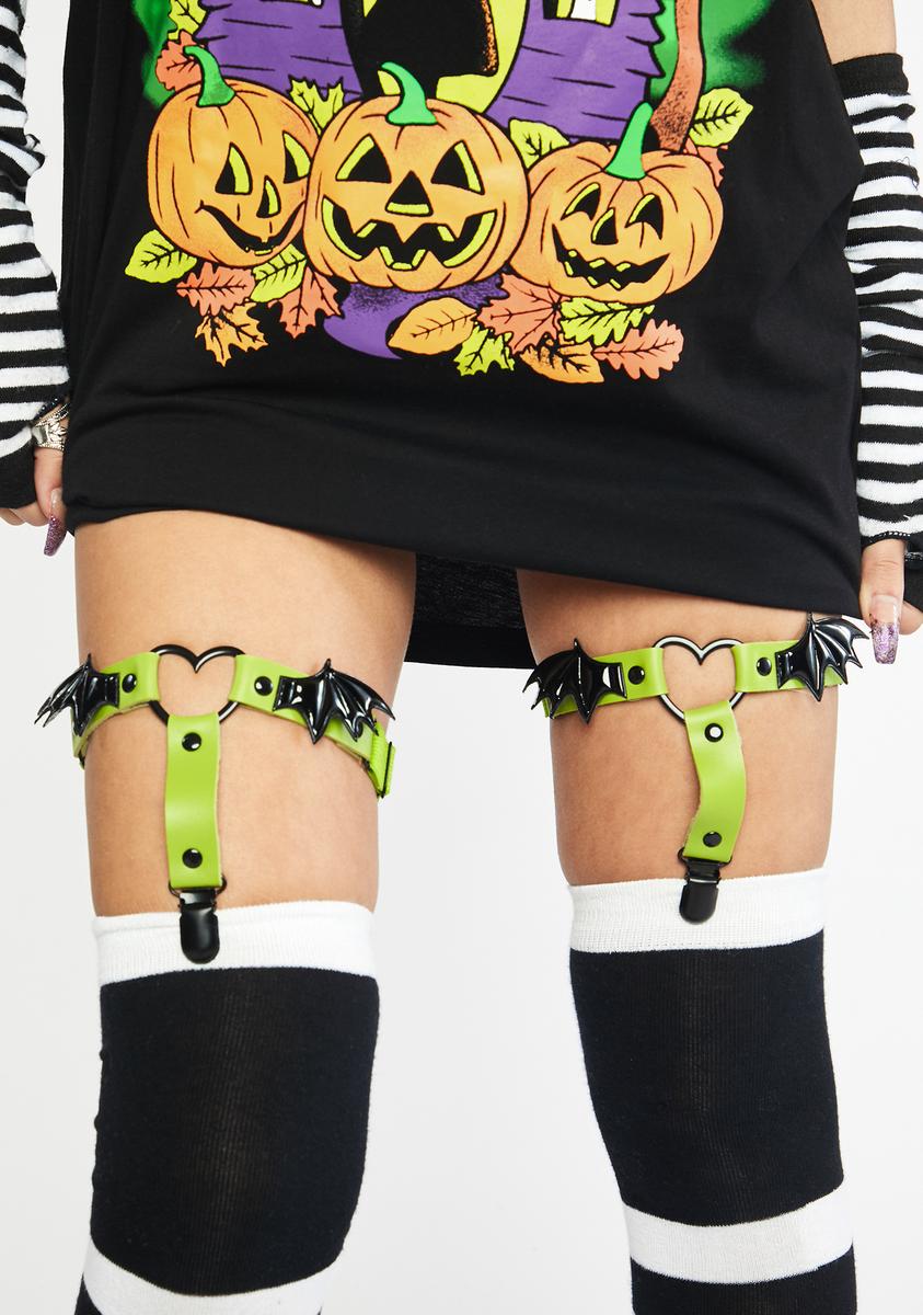 Vegan Leather Bat Wing Heart O-Ring Garter Set - Green – Dolls Kill