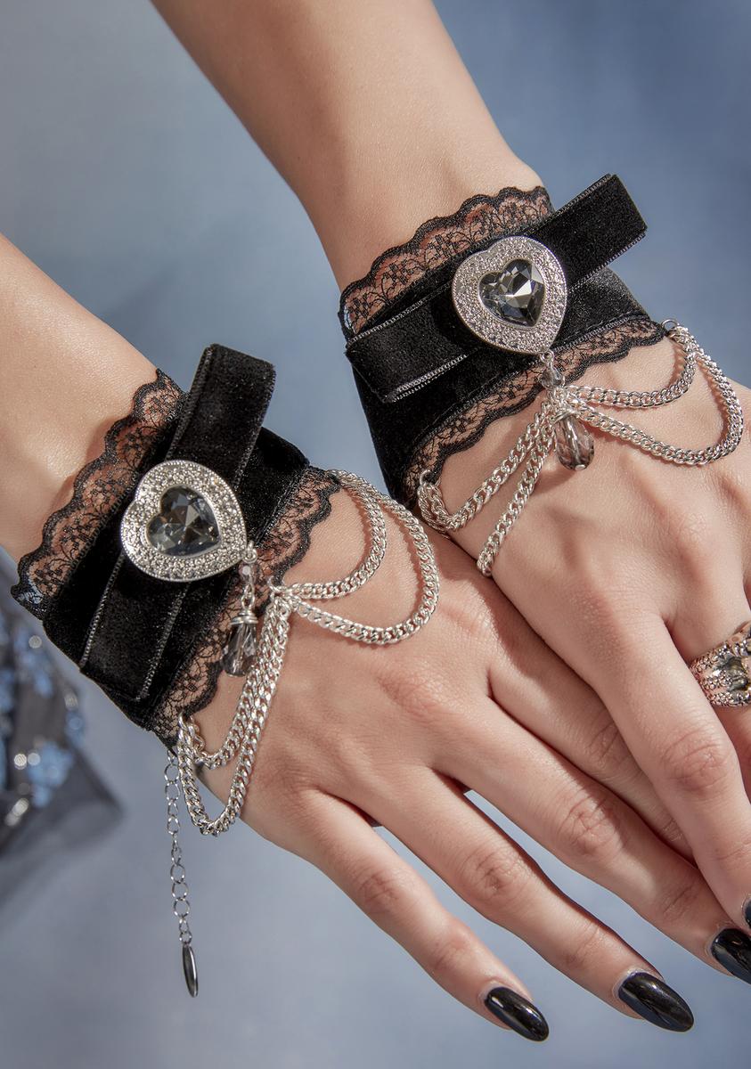 Widow Black Lace And Heart Bracelet Set – Dolls Kill