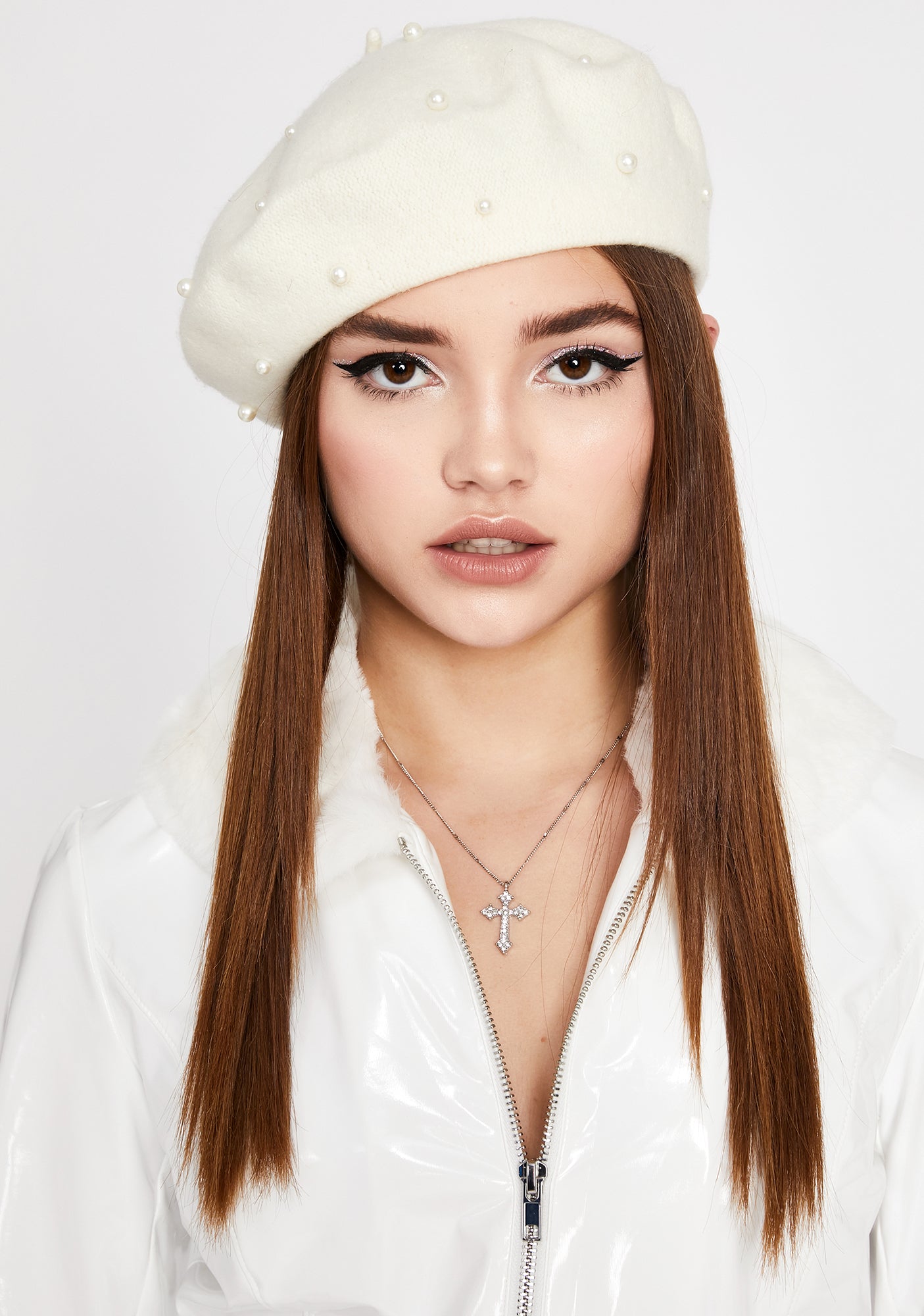 White Soft Short Stem Pearl Beret – Dolls Kill